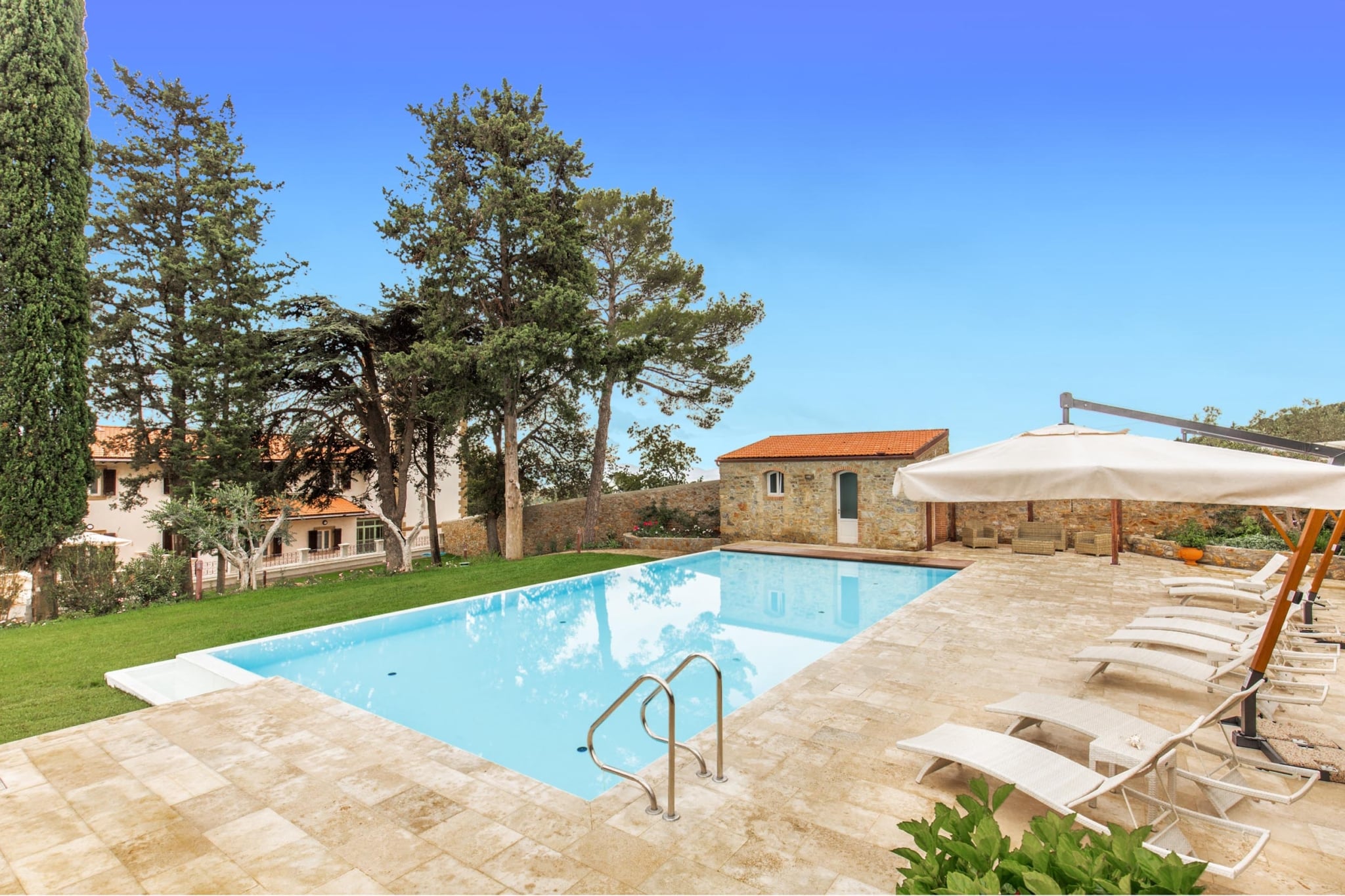 VILLA PAOLA - Villas & Retreats
